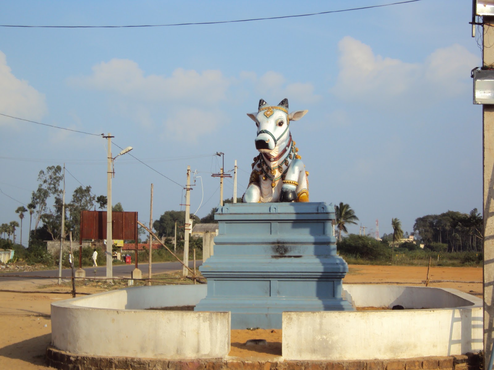 Goopuram: PALLIKONDESWARA SWAMY TEMPLE, SURUTAPALLI