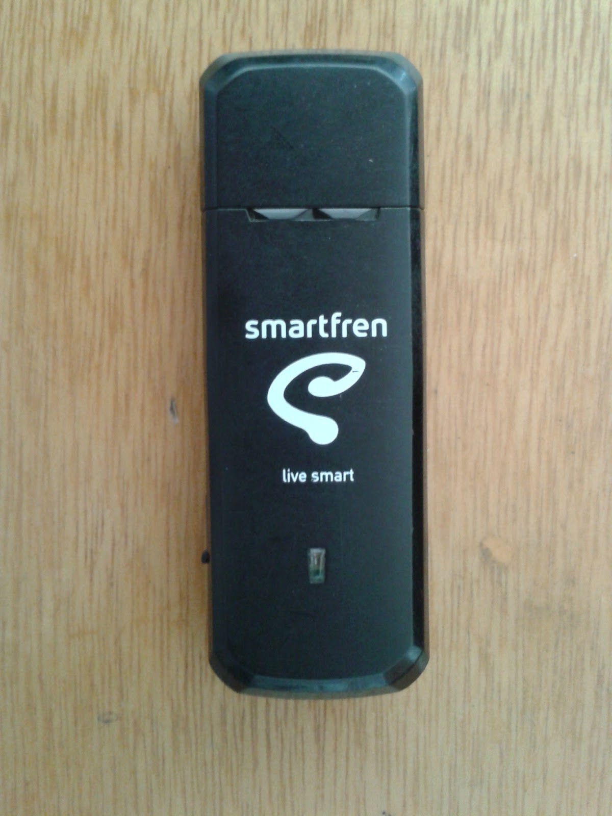 Review | Harga | Modem Smartfren EC1261-2 UI - SANTRIMBELINK