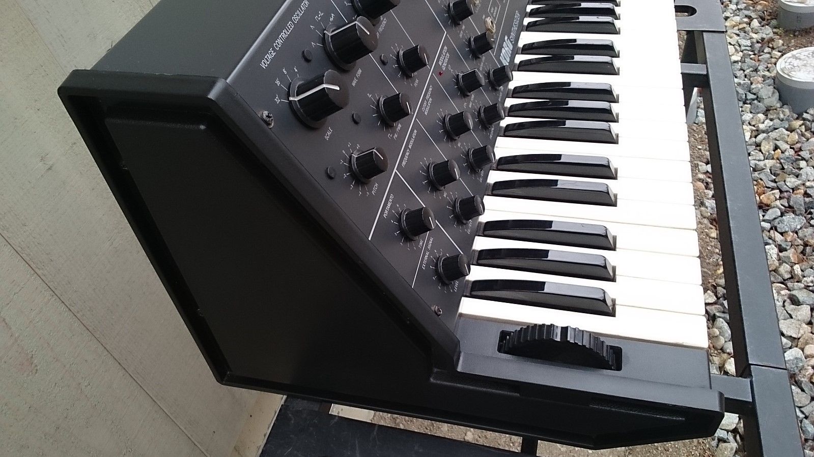 MATRIXSYNTH: KORG MS-10 monophonic synthesizer