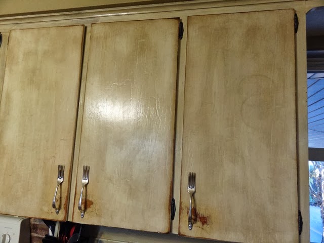 Iowa Farmerz Wife: How To Make Cabinet Handles From Silverware