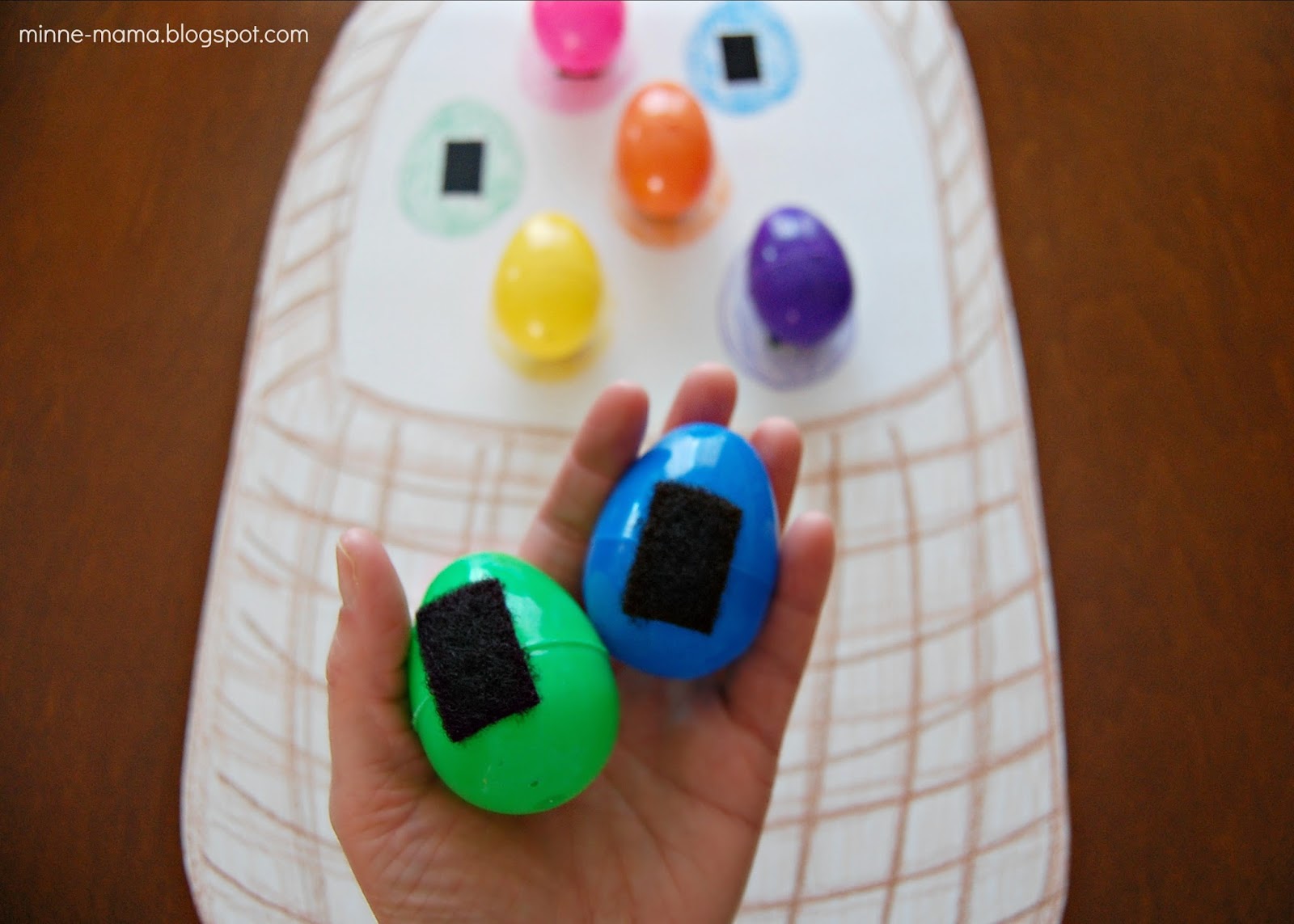 Minne-Mama: Easter Egg Basket Match Game