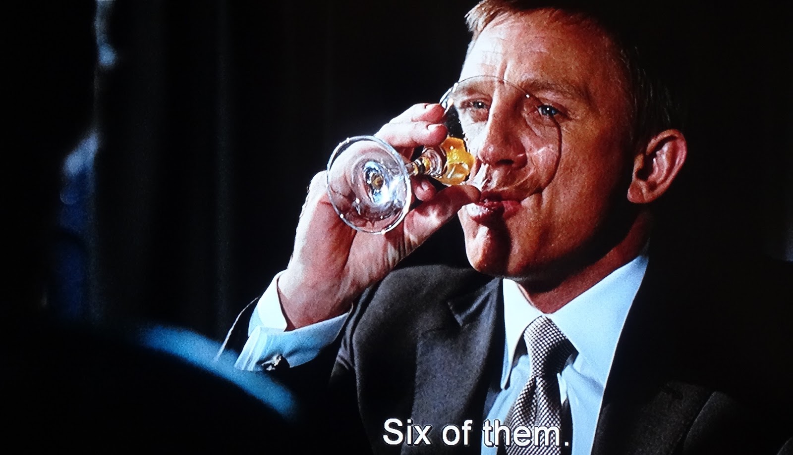 007 Drink: 6 times Vesper - 007 Travelers
