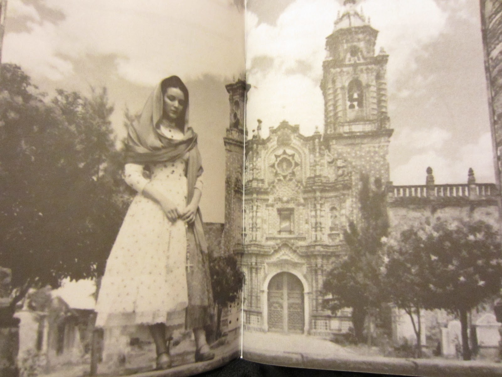 URARAA : MEXICAN GOTH