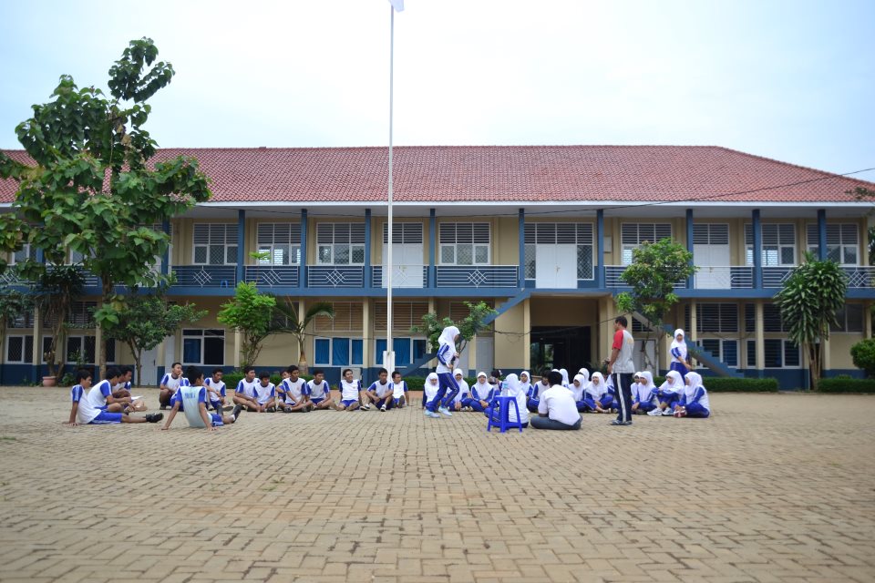 Annisa Aprilia: Inilah Sekolahku "SMAN 2 Kota Serang"