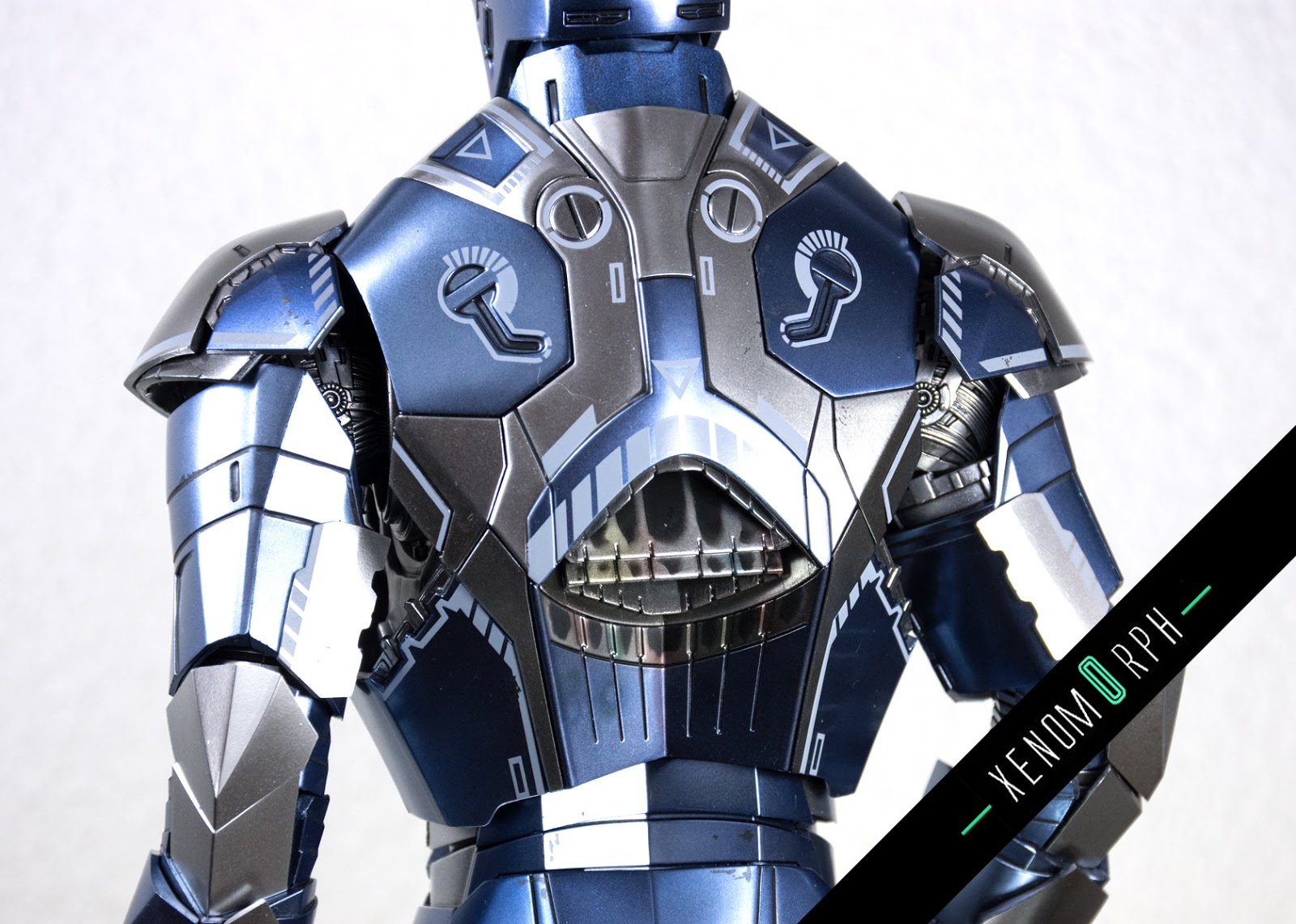 Hot Toys Shotgun Mark XL Iron Man 3 1/6 MMS309 video and photo review