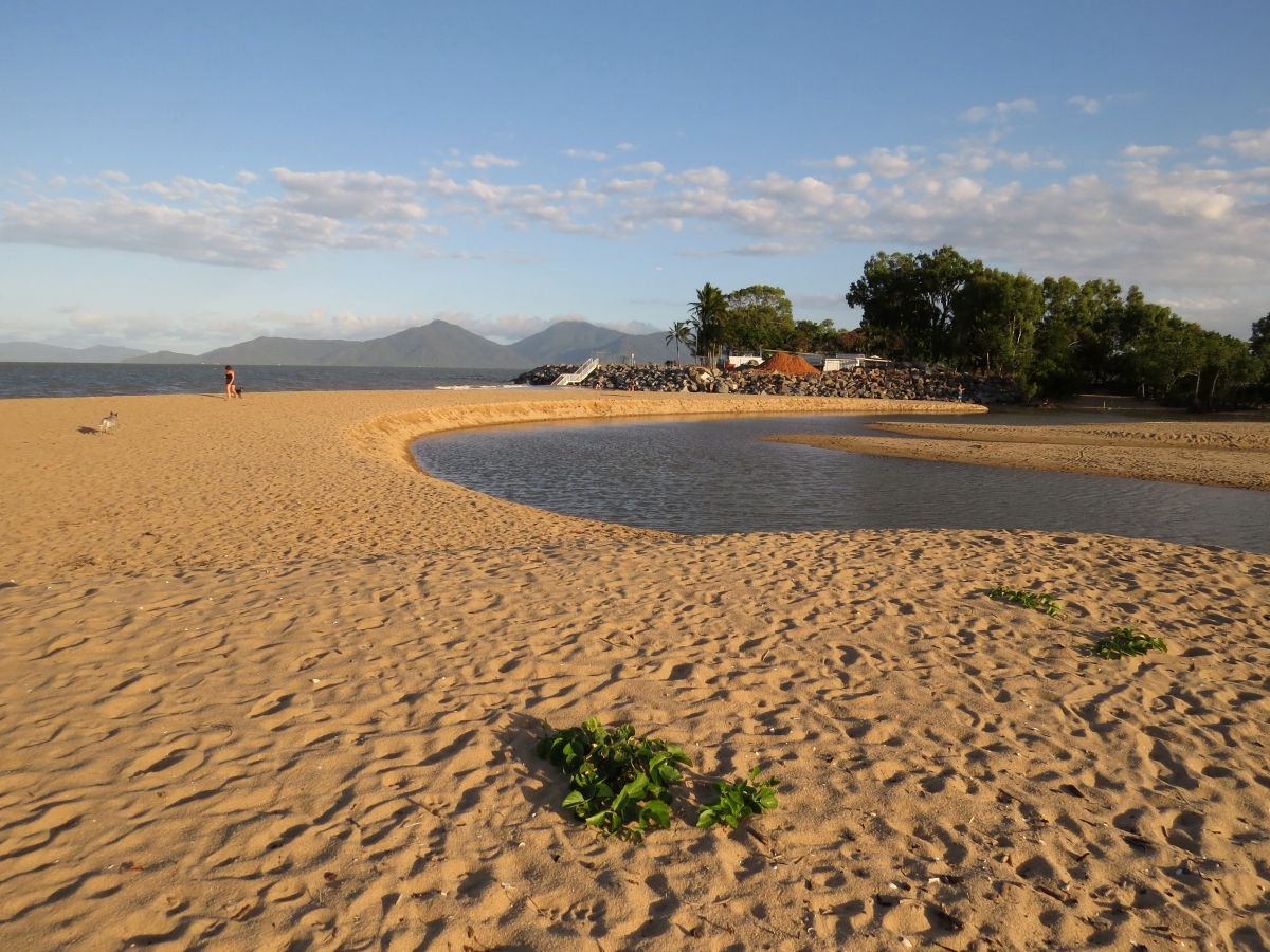 Queensland Coast: How the Creek Ate the Beach