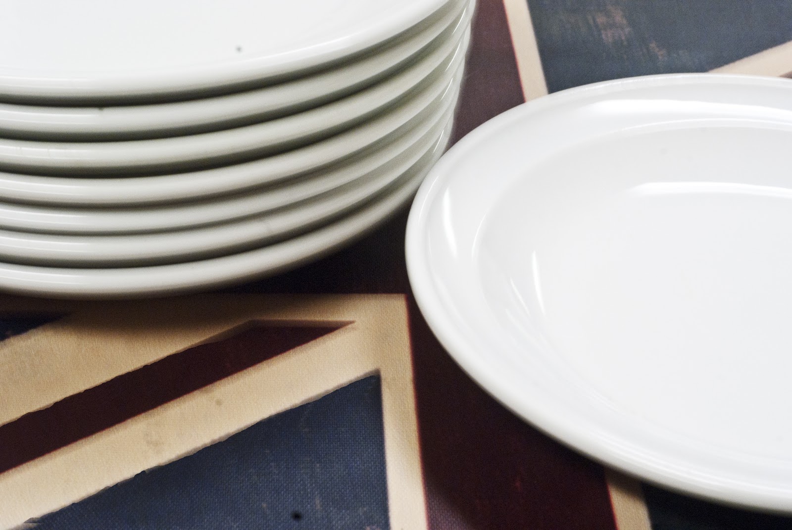 fox and gypsy: Sharpie Plate DIY