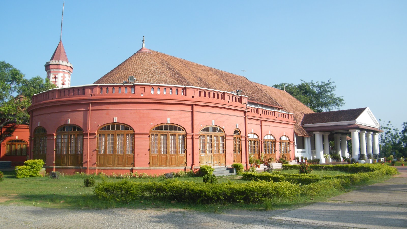 Kerala .... God's Own Country !!!: Kerala Palaces