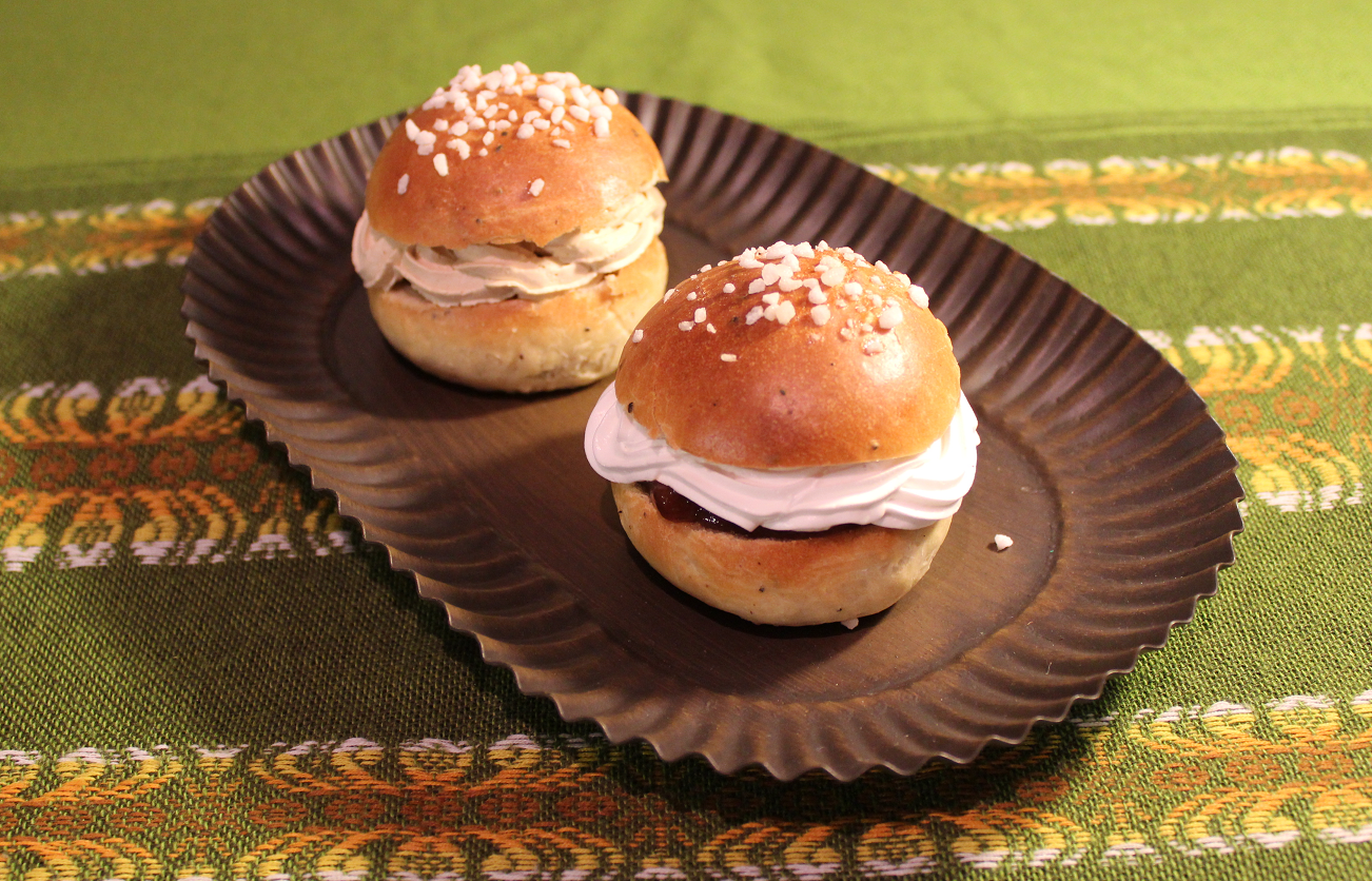 Kamomillan konditoria: Laskiaispulla