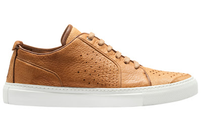 la vie exquise: Yves Saint Laurent Summer 2011 Sneakers