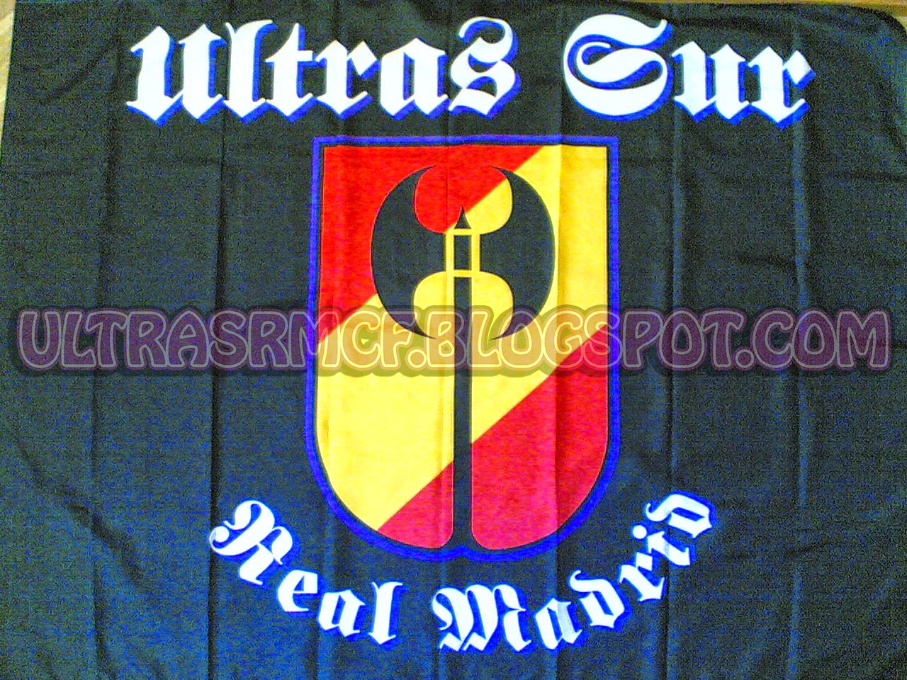 Ultras Sur | Ultras RMCF: Banderas