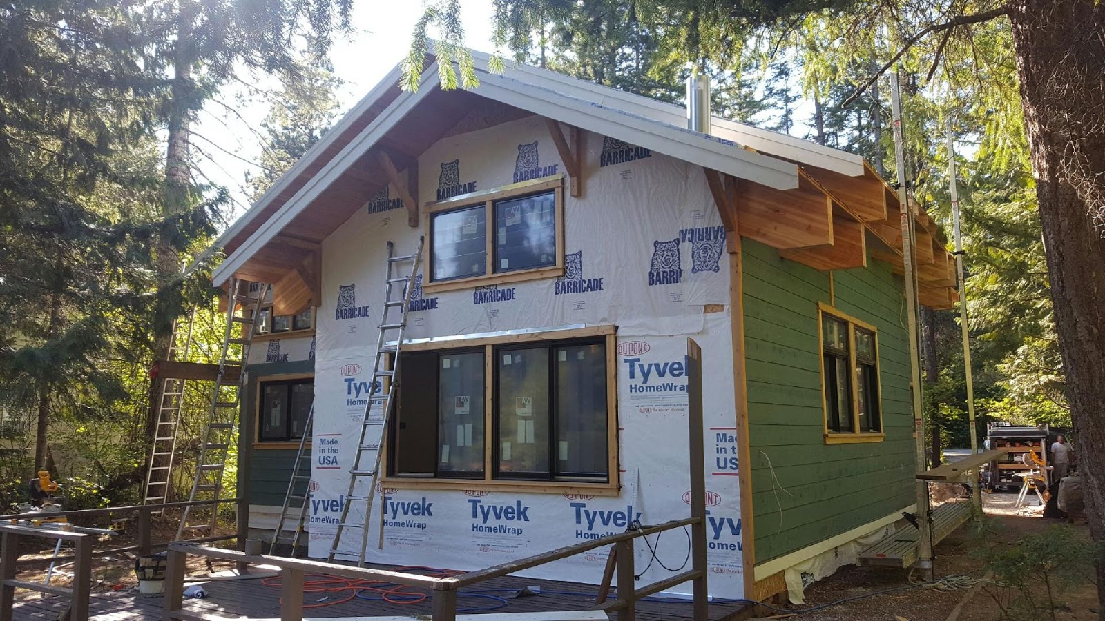 CCM Architecture : : Construction: Knee braces and barge rafters