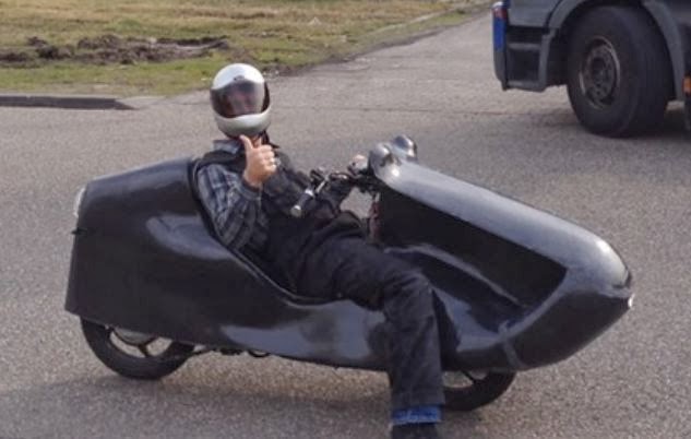 Tilting Vehicles Blog: Feet First Motorcycles