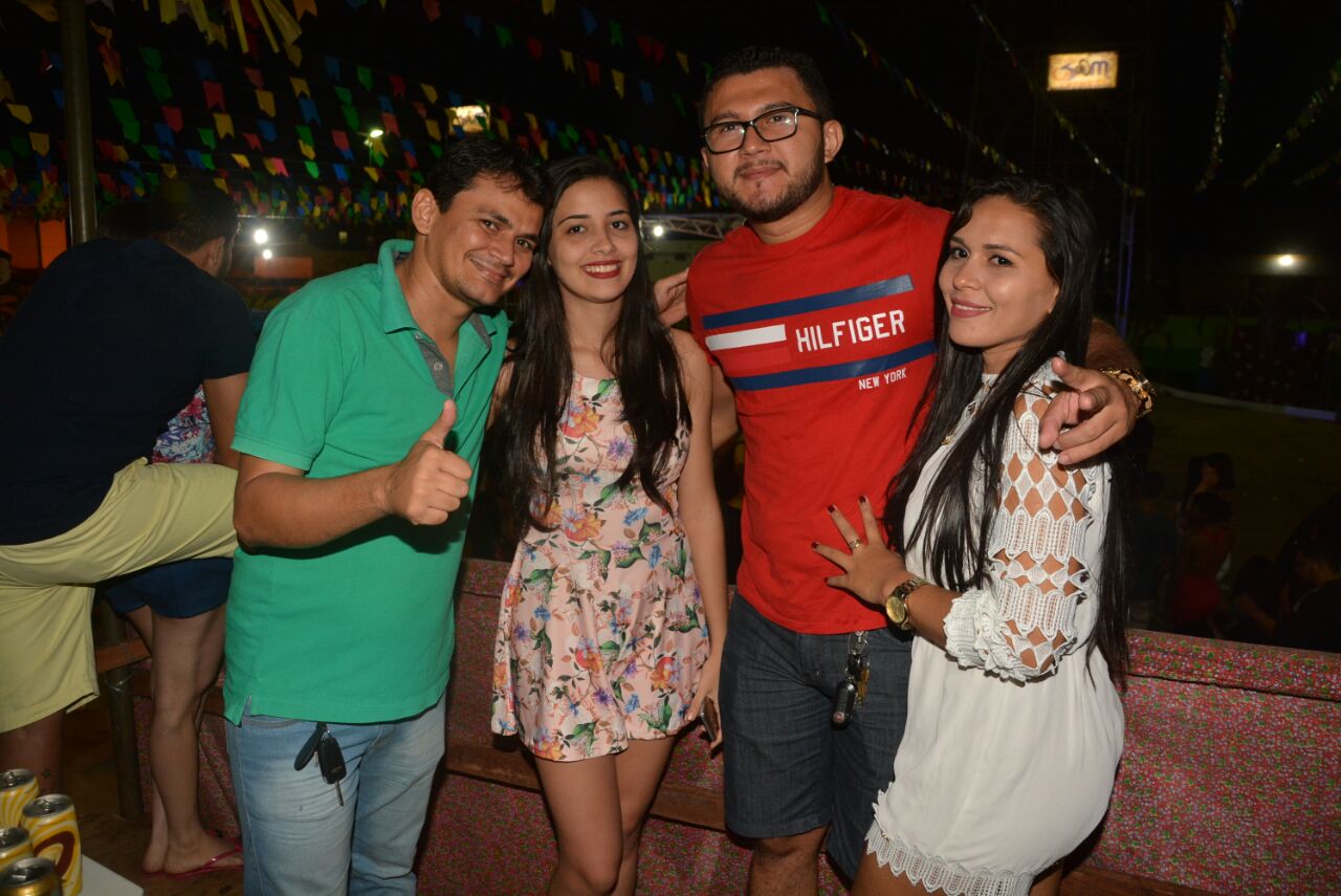 ‘Arraiá do Povo’: Forró de Farra, Os Bregas, Galego dos Teclados e ...