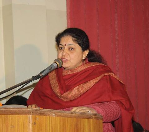 CHINAR SHADE : SUNITA RAINAPANDIT , THE YOUNG KASHMIRI GAZAL POETESS.