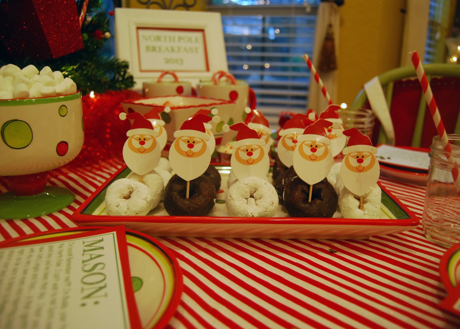 Momfessionals: North Pole Breakfast 2013