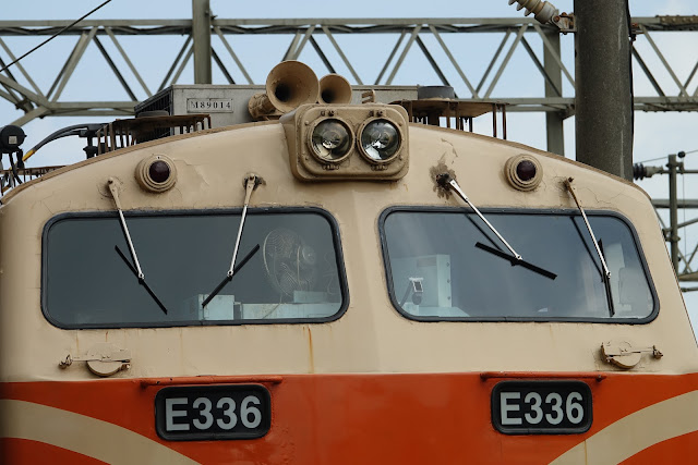 Blair's 鐵道攝影: E336電力機車 / TRA E336 Electric locomotive
