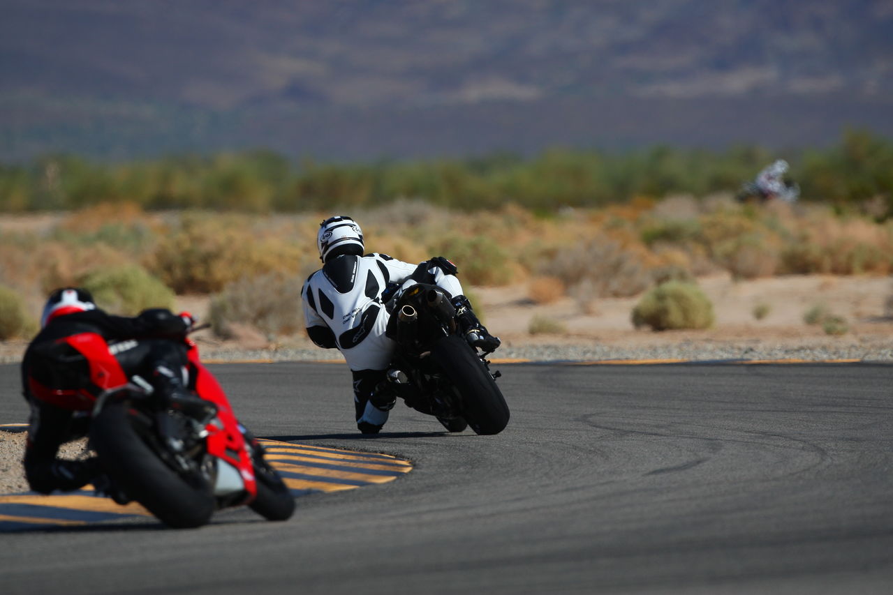 KNEE DOWN : PENTING ATAU HANYA SEKEDAR SHOW OFF? - KeboSpeed.com