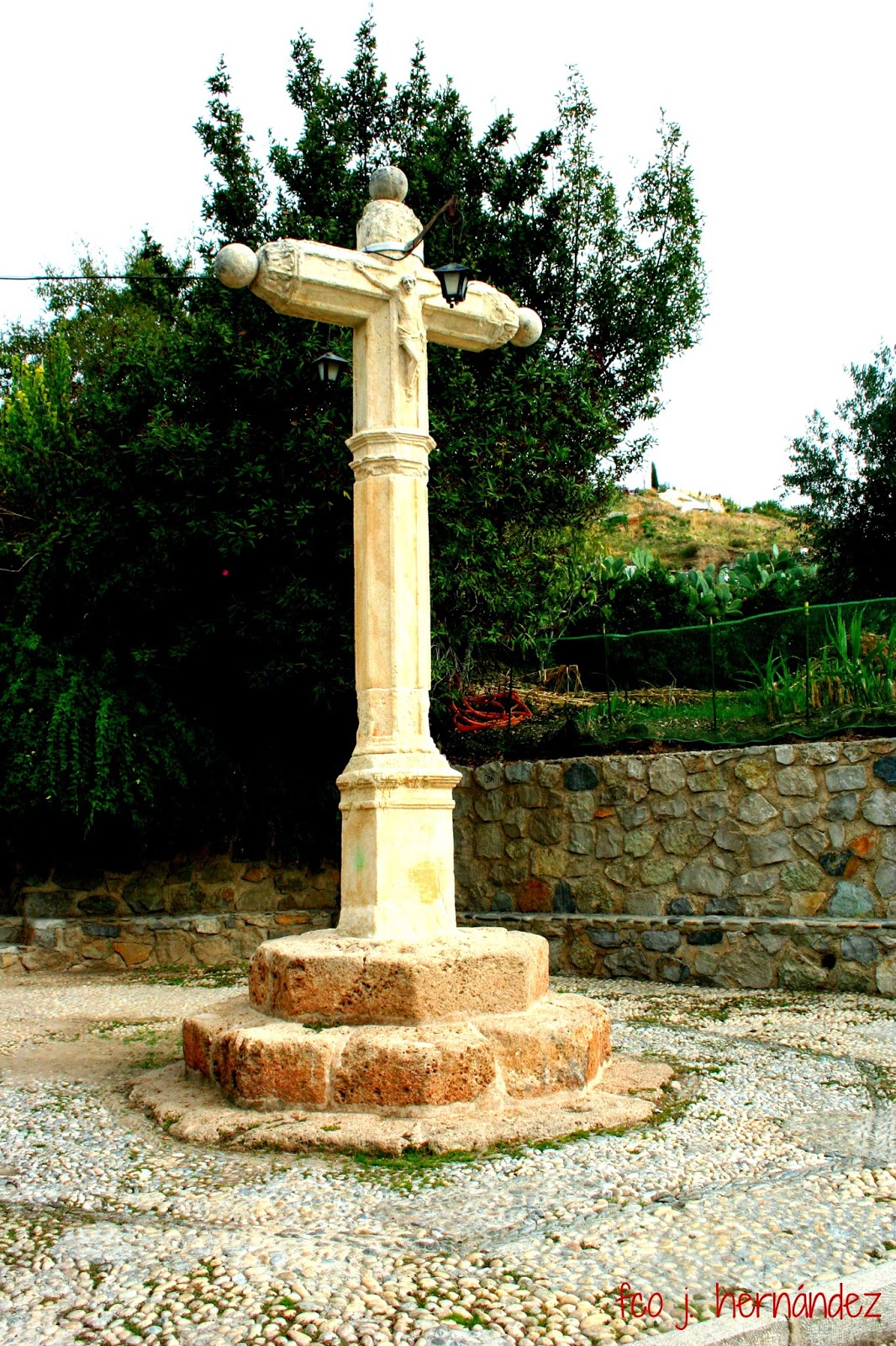 Lugares de Granada con encanto. : Cruz de la Rauda