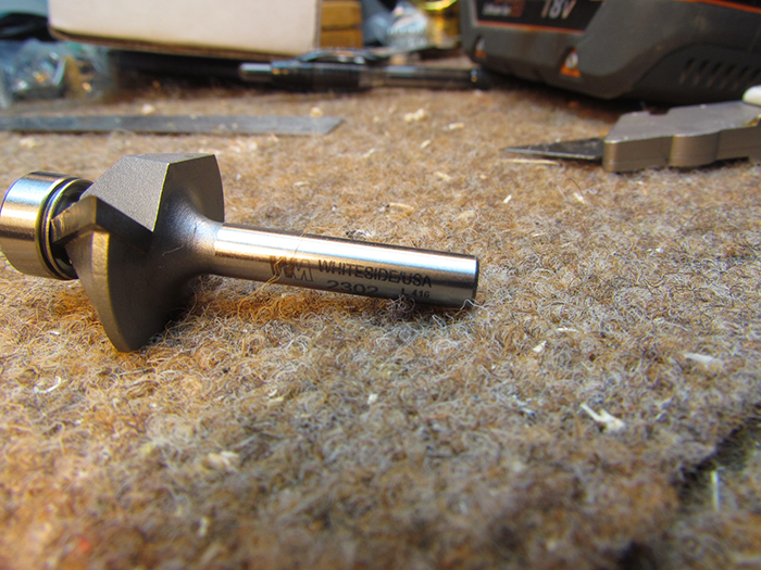 DIY Pearl Danelectro Pickguard Crawls Backward (When Alarmed)