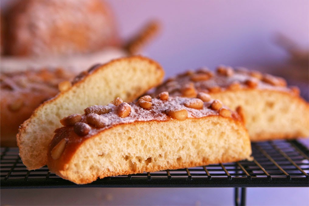 Brioche Cake with Pine Nuts (Coquetes de Pinyons)