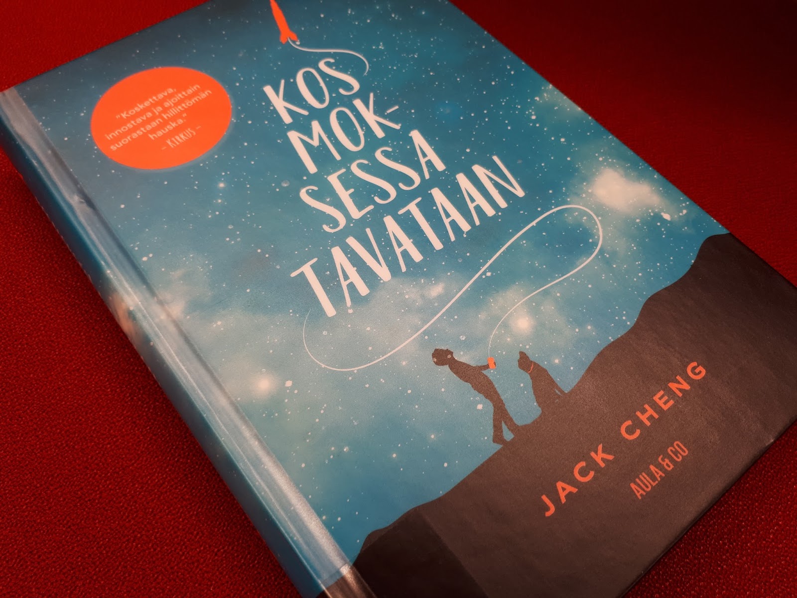 Evarian kirjahylly: Jack Cheng: Kosmoksessa tavataan