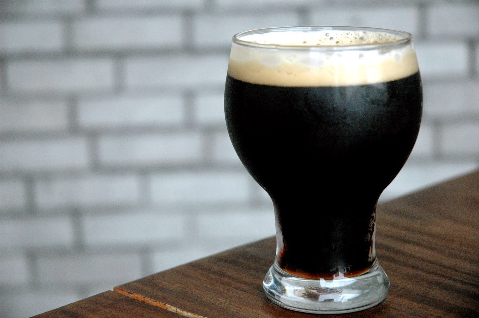 DUDE FOR FOOD: Dark Beer and Seafood at The Perfect Pint