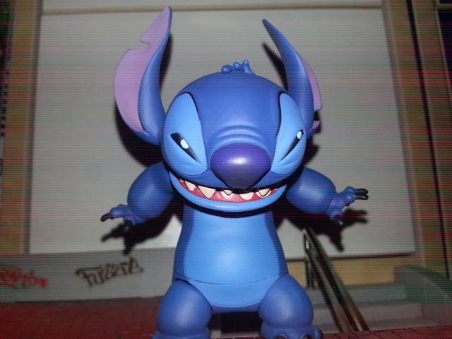 THE ACTION FIGURE DOJO: Revoltech Stitch
