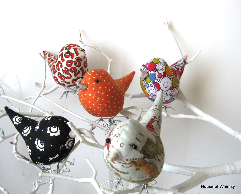 House of Whimsy: Heather Bailey Pincushion