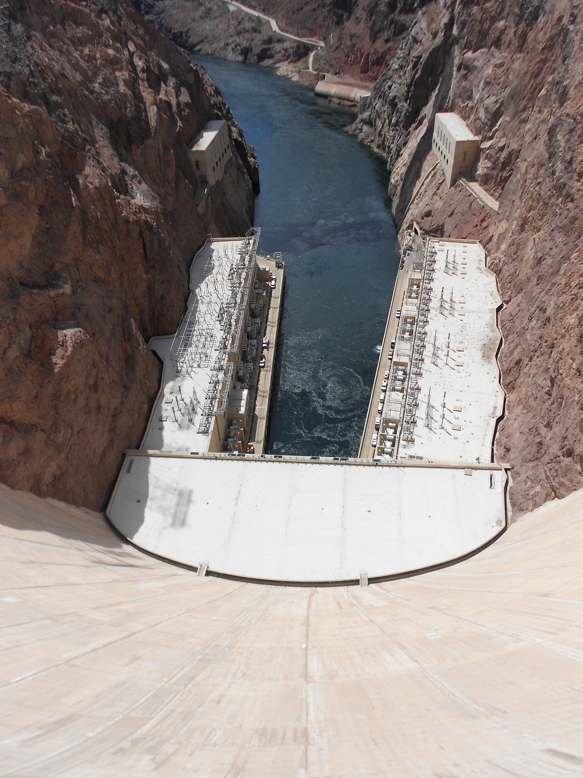 Nanda & Nathan The Travellers: Hoover Dam, NV