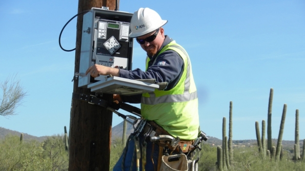 MEC&F Expert Engineers : An Arizona Public Service Co. worker was ...