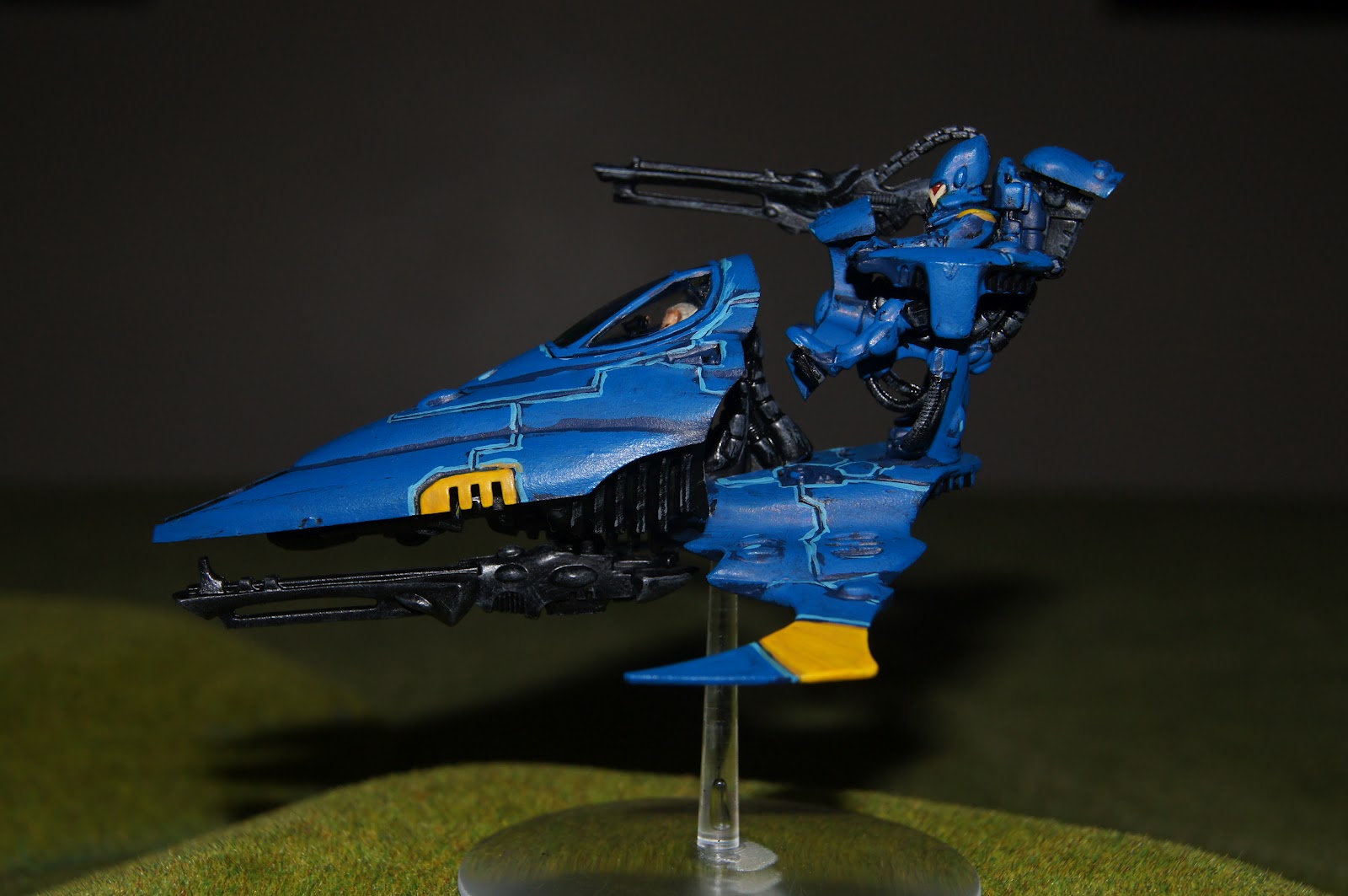 Keith's Tabletop Gaming / Painting Blog: Eldar Viper & 40K Ruins