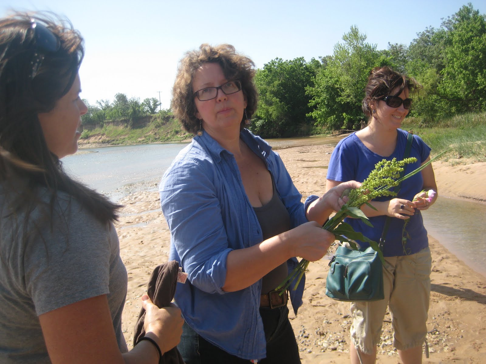 Get your mess on!: A glorious walk to the river with Ginger Webb!