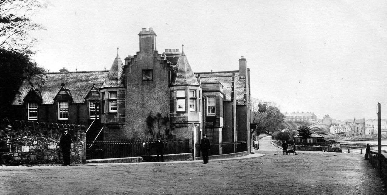 Tour Scotland: Old Photographs Hawes Inn South Queensferry Scotland
