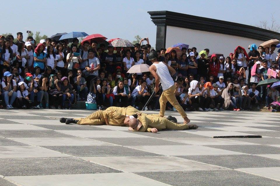 IN PHOTOS: 75th Anniversary Of Bataan Death March Plays With High ...