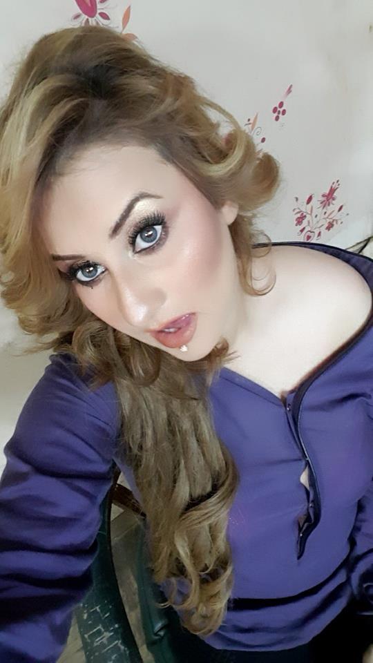 Afreen Khan Official: Afreen Khan Hot EMO Look