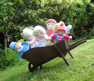 Flutterby Patch: Flowers and fun