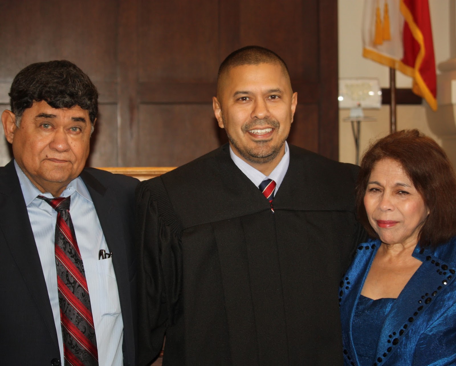 Walker Report - Shedding Light on Bexar County: Frank Castro is sworn ...