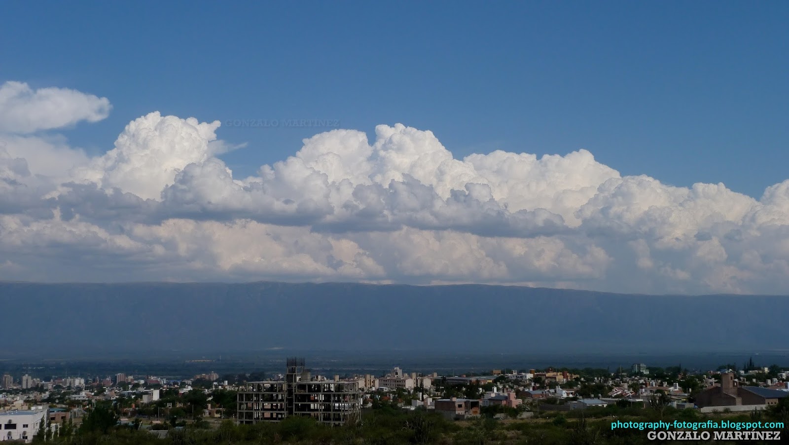 Cazadores de Tormentas de Catamarca: Cúmulos y Cumulonimbus el 10 de ...