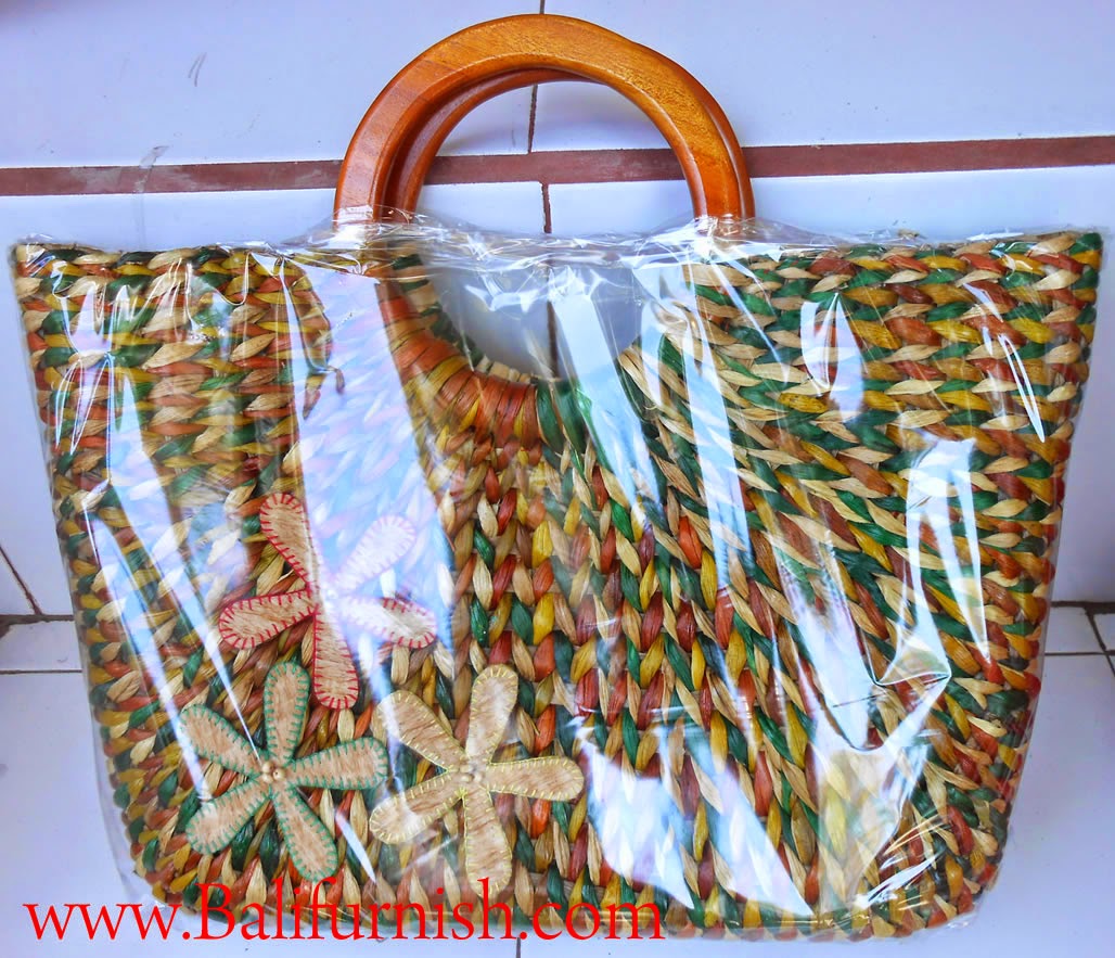 Straw Handbags from Bali Indonesia | CVMAYA Bali Crafts Home Decors ...