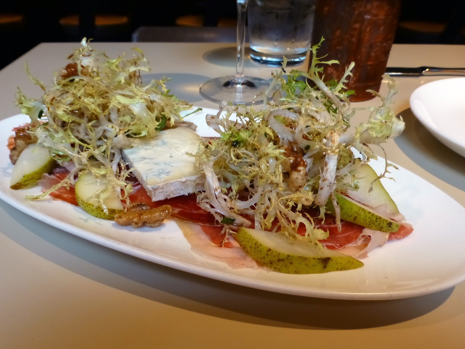 Driving Master Danny: Review: Wood Chicago