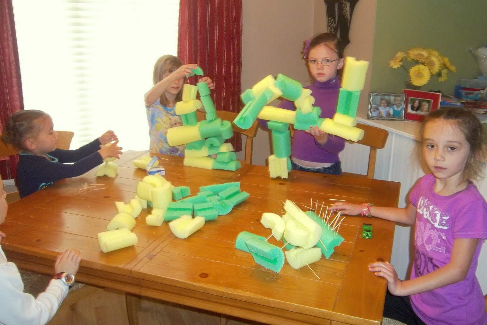 Toddler Boredom Busters: Noodle Building!