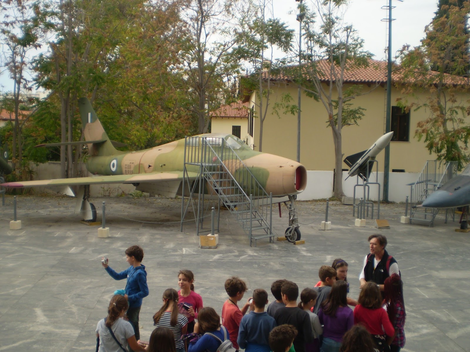 70 Δημοτικό Σχολείο Αθηνών "Πάτροκλος Καραντινός": ΤΟ Ε2 ΤΑΞΙΔΕΥΕΙ ΣΤΟ ...