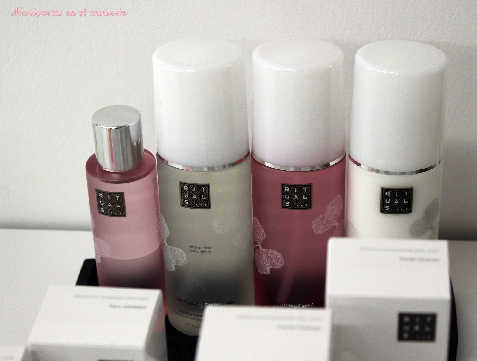 Mariposas en el armario: Línea Advanced botanical skin care de Rituals...