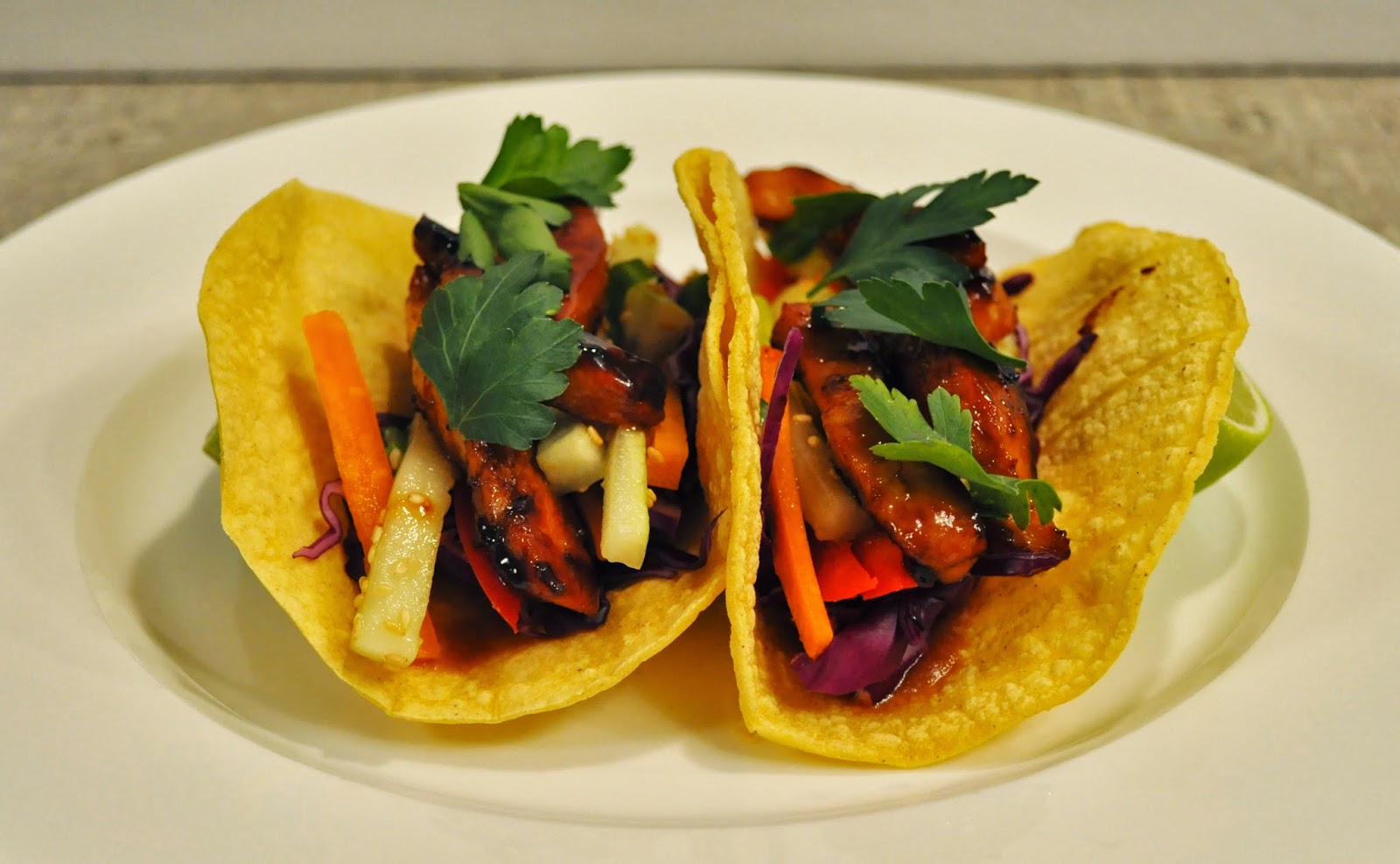 My Tiny Oven: Thai Chicken Tacos