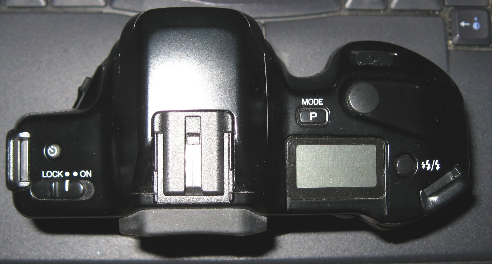 The Chens: The User’s Review: Minolta Maxxum 3xi SLR Camera