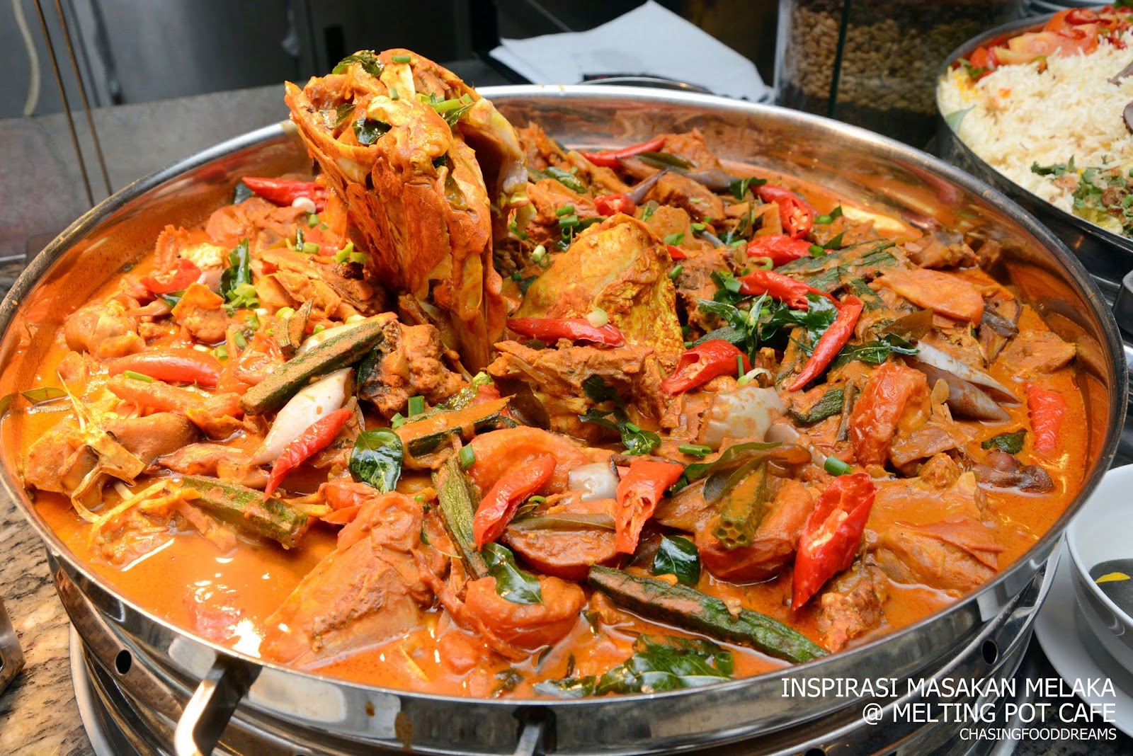 CHASING FOOD DREAMS: Buka Puasa @ Melting Pot Café, Concorde Hotel ...