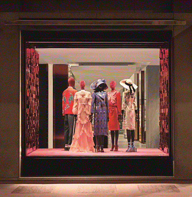 mylifestylenews: GUCCI SS2017 Window Display Designs