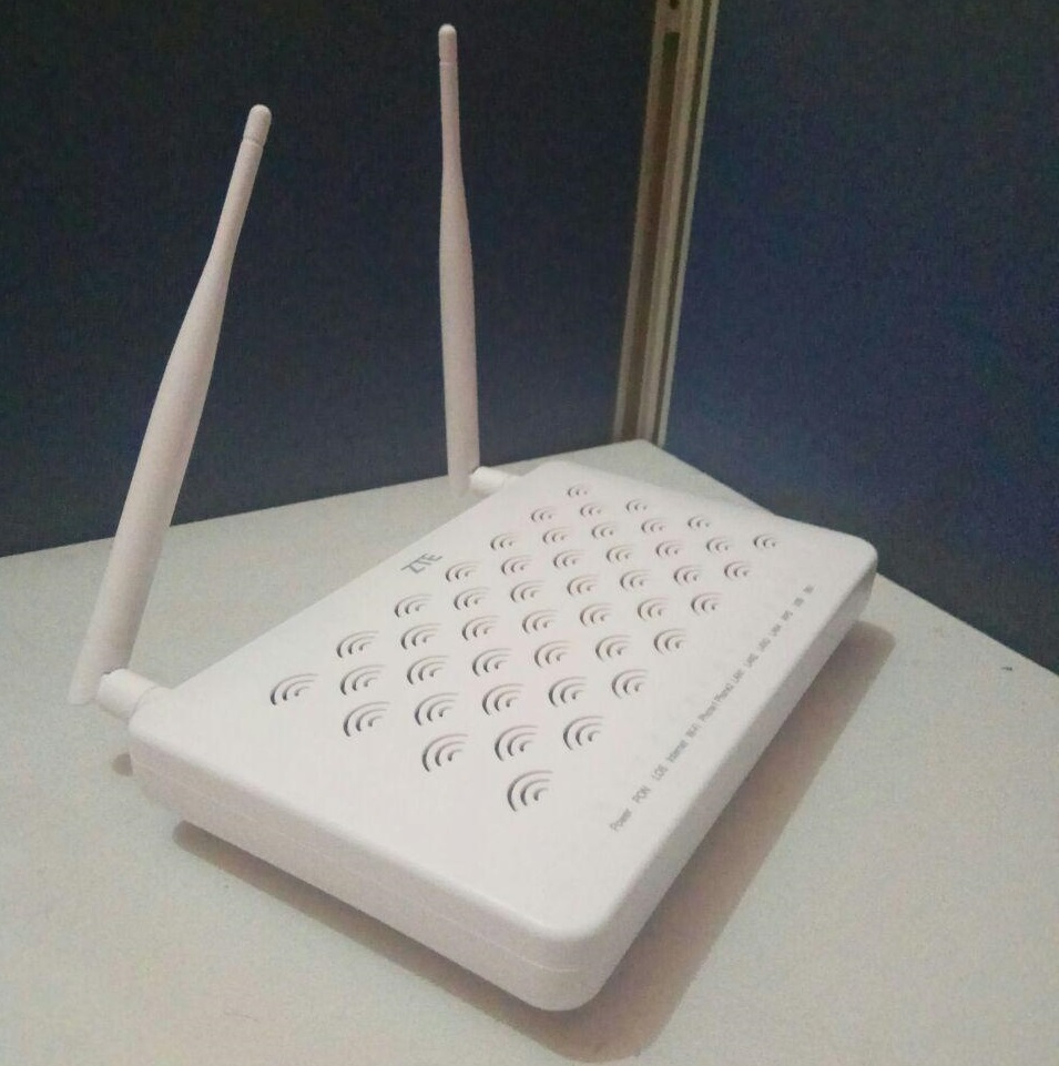 Pengelolaan Instalasi Komputer: ONT (Optical Network Termination)