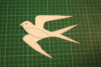 1 post creativo al giorno: #22/365 Una rondine che fa primavera